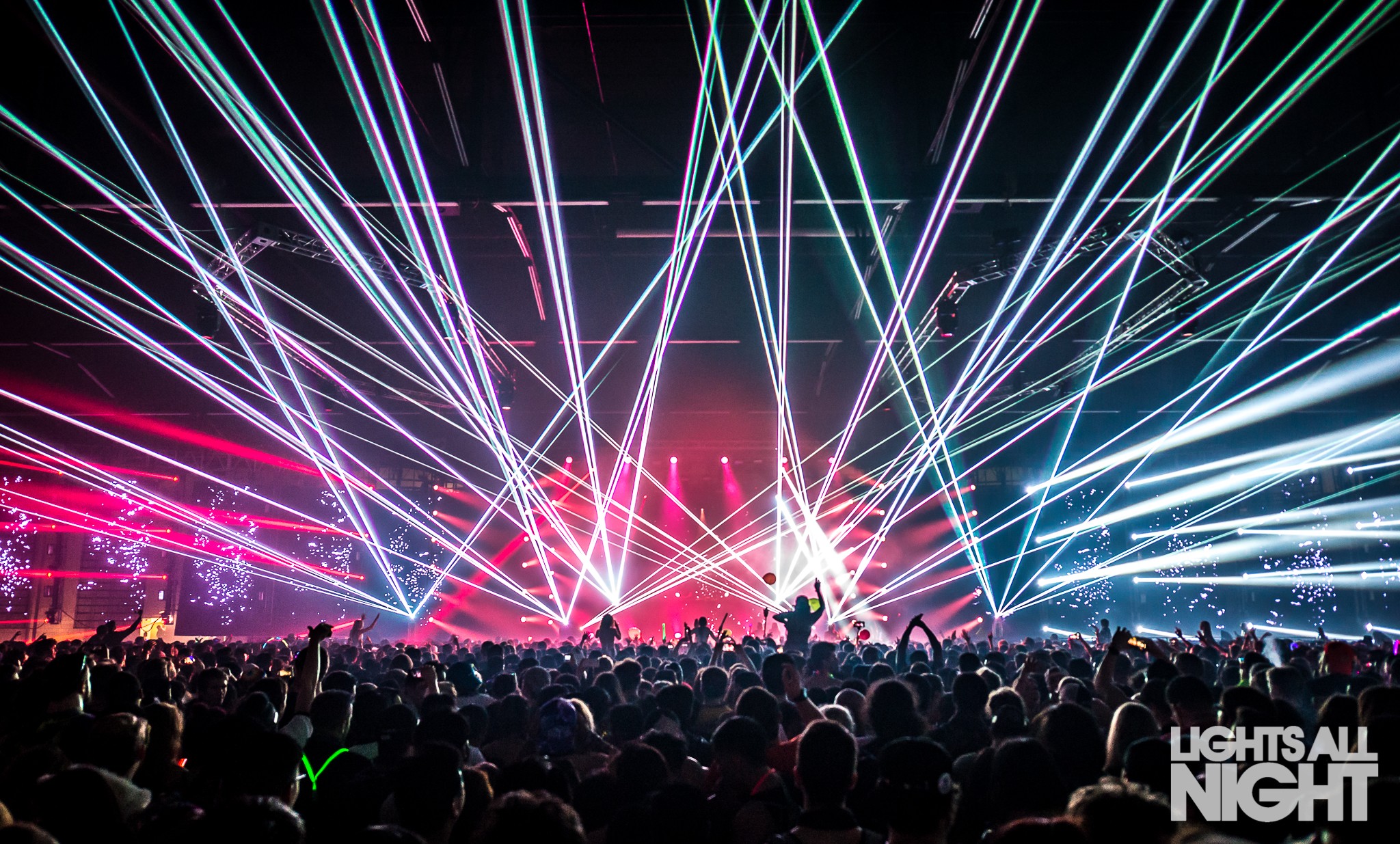Lights All Night Dallas Adds New Stages & Amenities | F4L